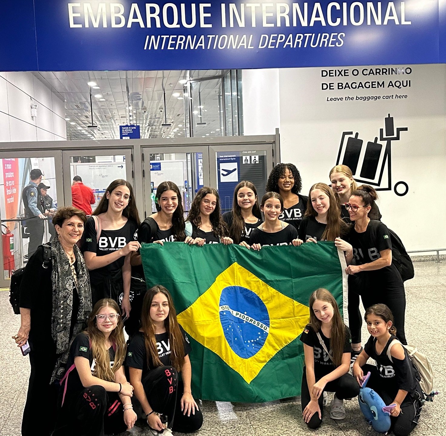 Ballet Vera Bublitz, na final de uma importante competição mundial da ...