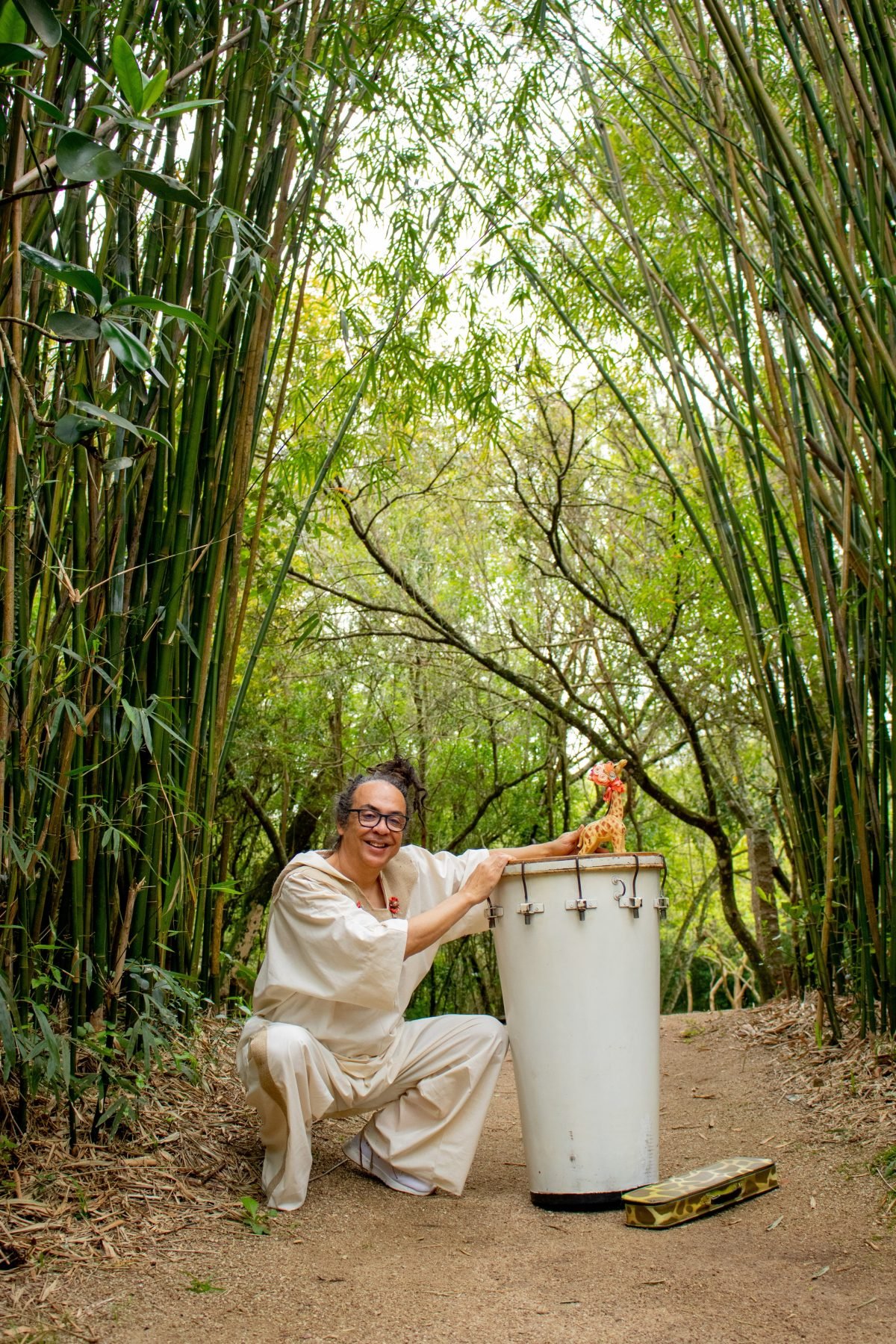 Percussionista Richard Serraria apresenta a contação de história ...